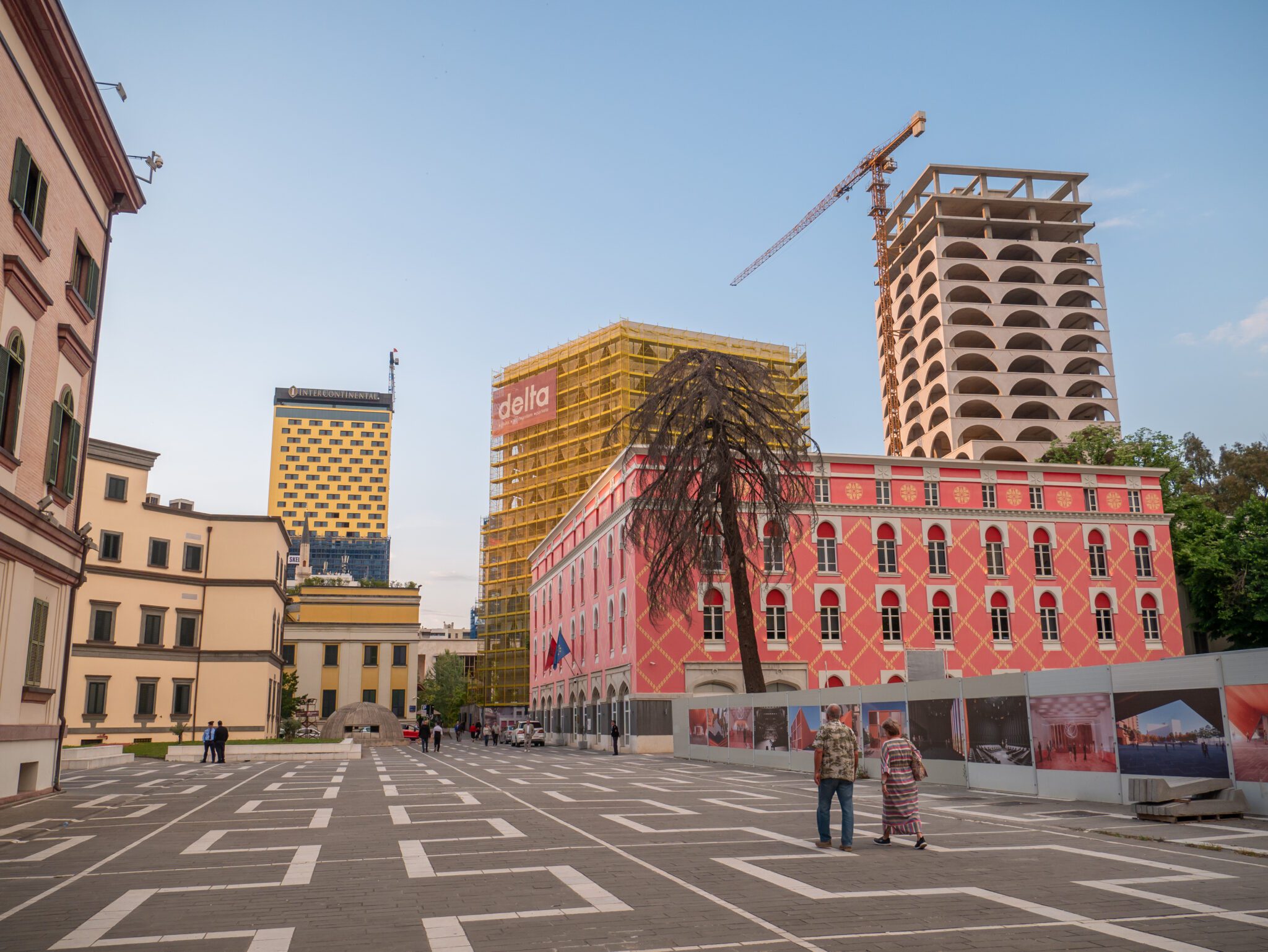 Tirana (Albánie): co vidět a navštívit? 15 míst a zajímavostí